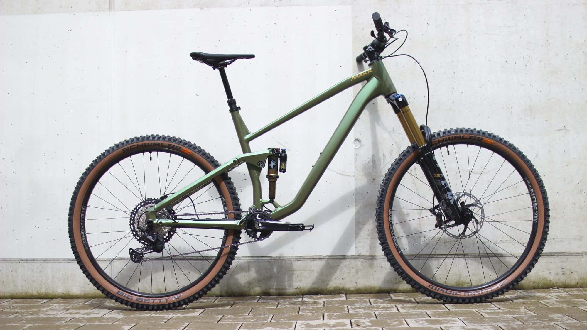 Maxx Fab.4: Neues, bezahlbares Enduro-Bike aus Rosenheim