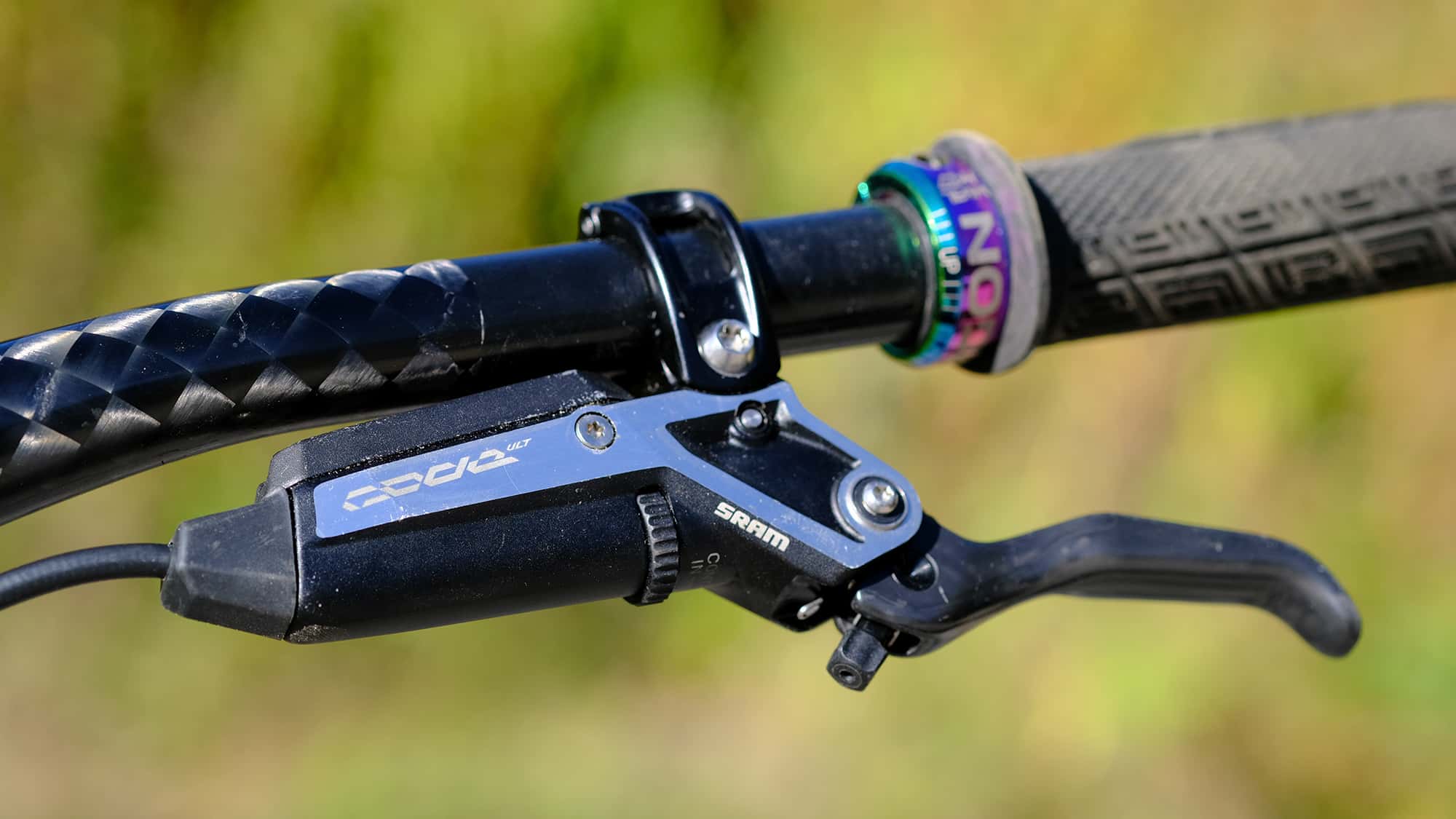 SRAM Code Stealth Ultimate - Mountainbike-Bremsen im Test